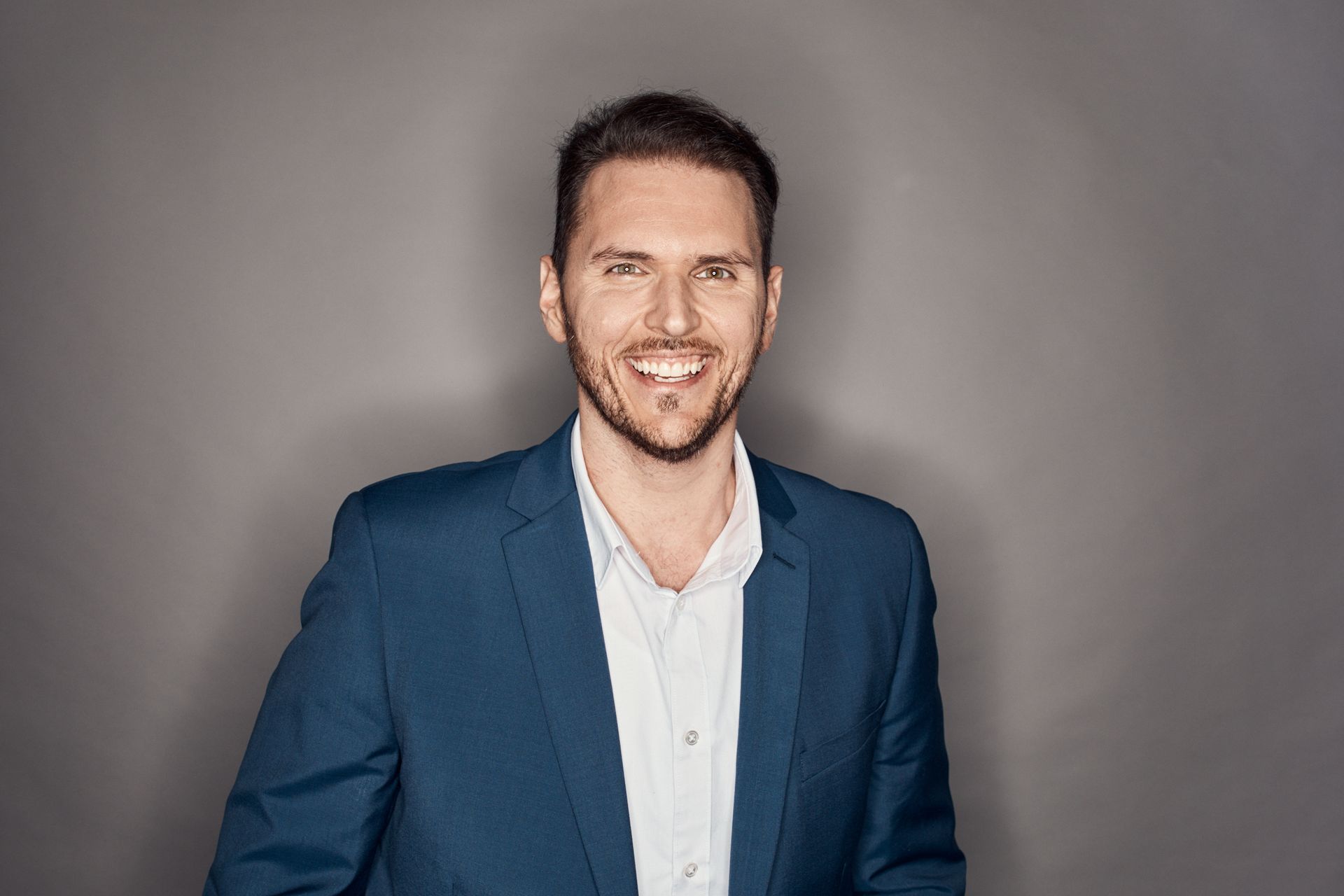 Sales Coaching: Qualify Smarter, Close Faster, Waste Less